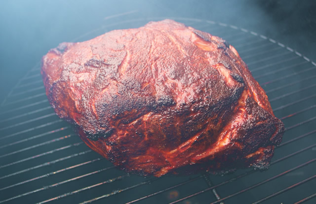 How do you prepare a Boston butt for smoking?