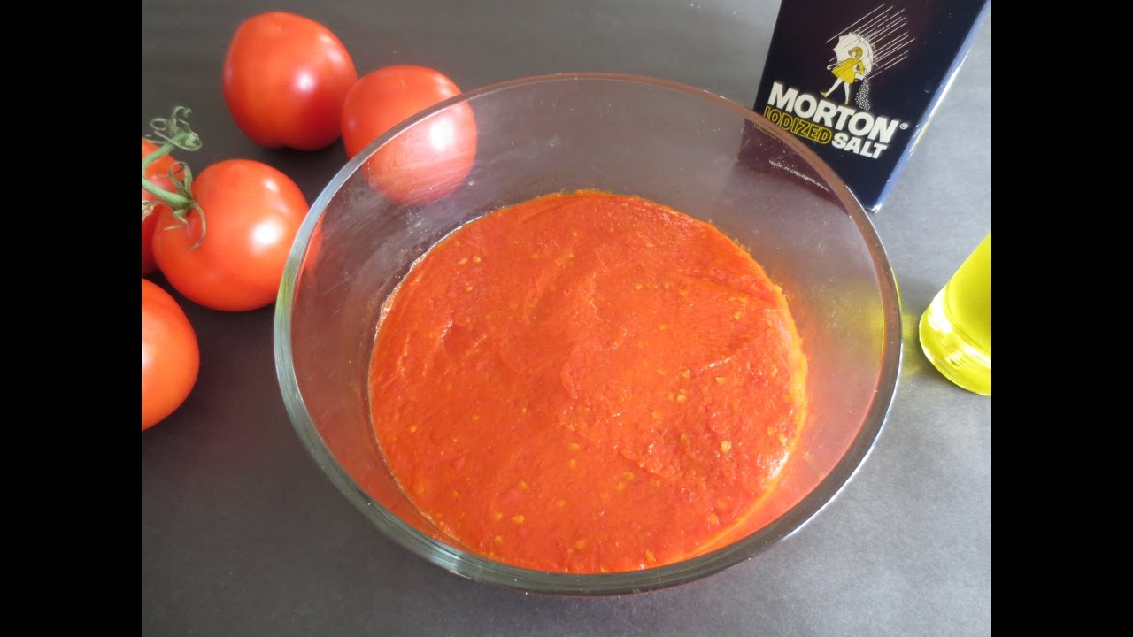 How do you preserve tomato puree for a long time?