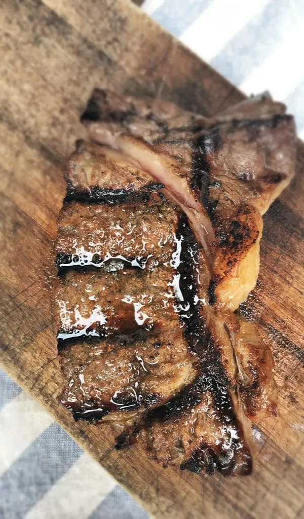 How do you reheat leftover steak without drying it out?