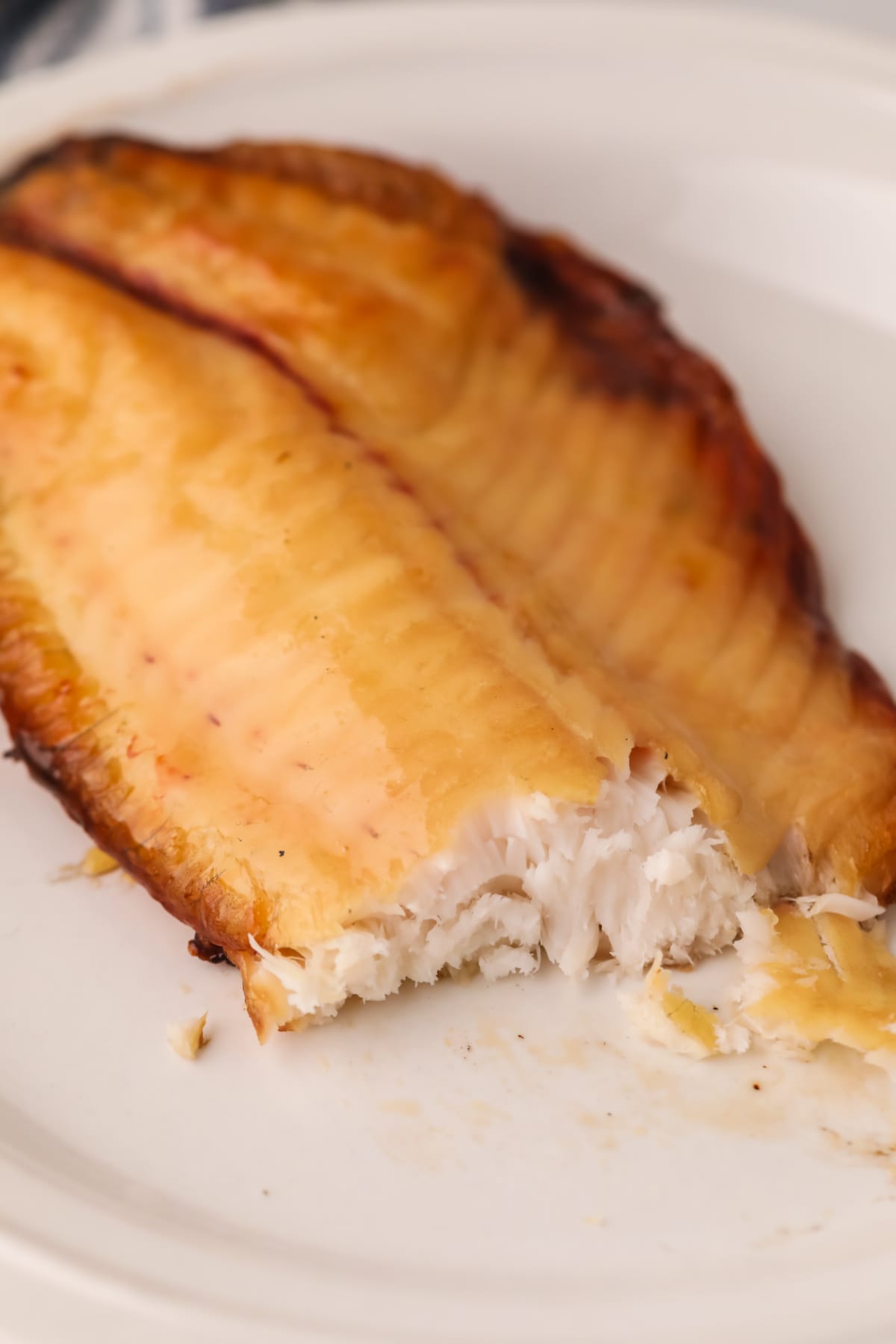 How do you reheat smoked whitefish?
