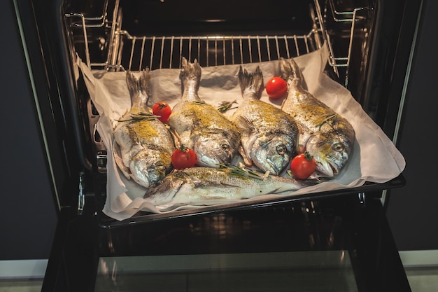 How do you reheat soft shell crab in the oven?