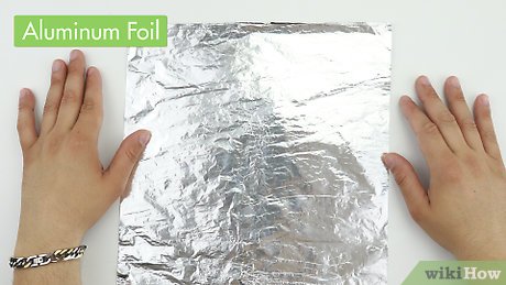 How do you roll smoke with tin foil?