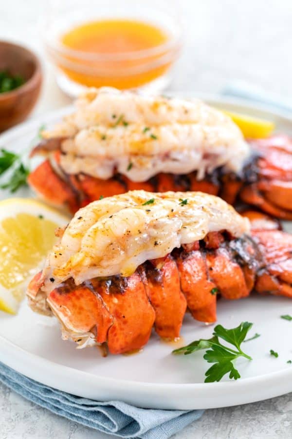 How do you steam a 1 pound lobster tail?