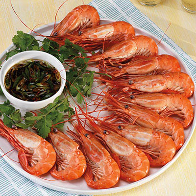 How do you steam spotted prawns?