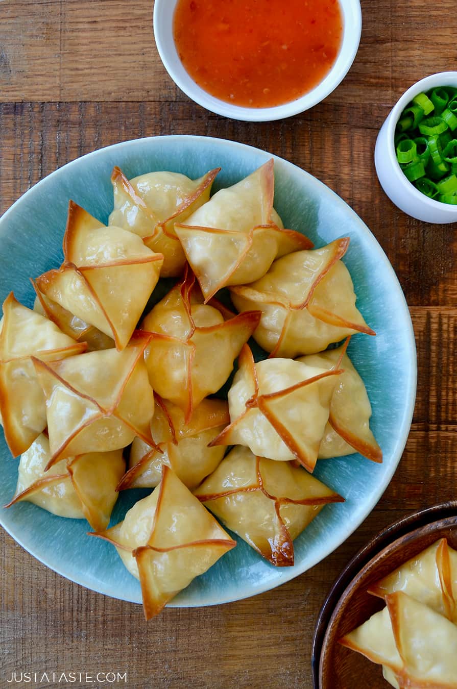 How do you store cooked crab rangoons?