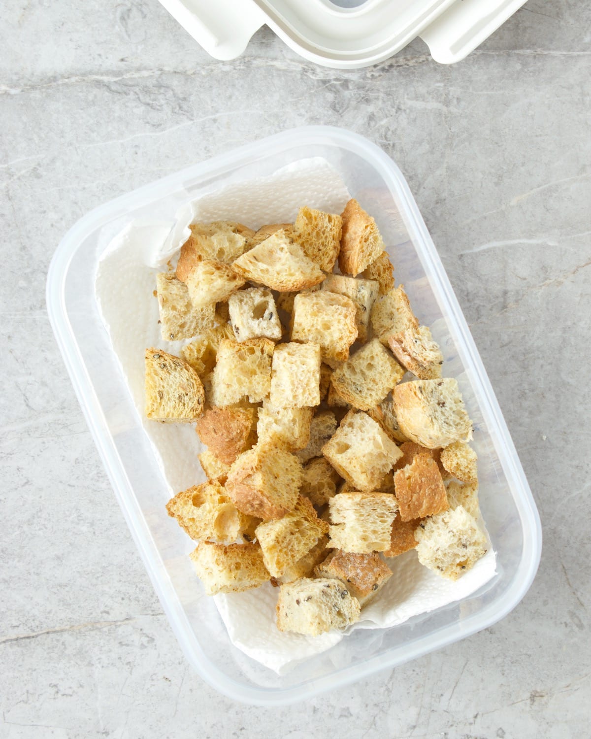 How do you store cooked croutons?