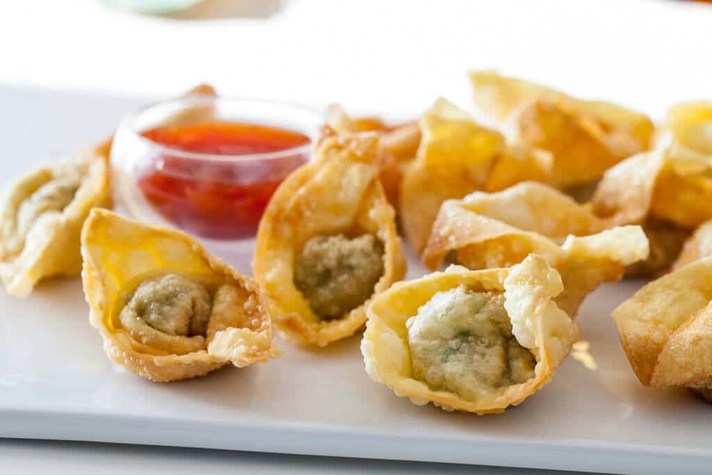 How do you store leftover wontons?