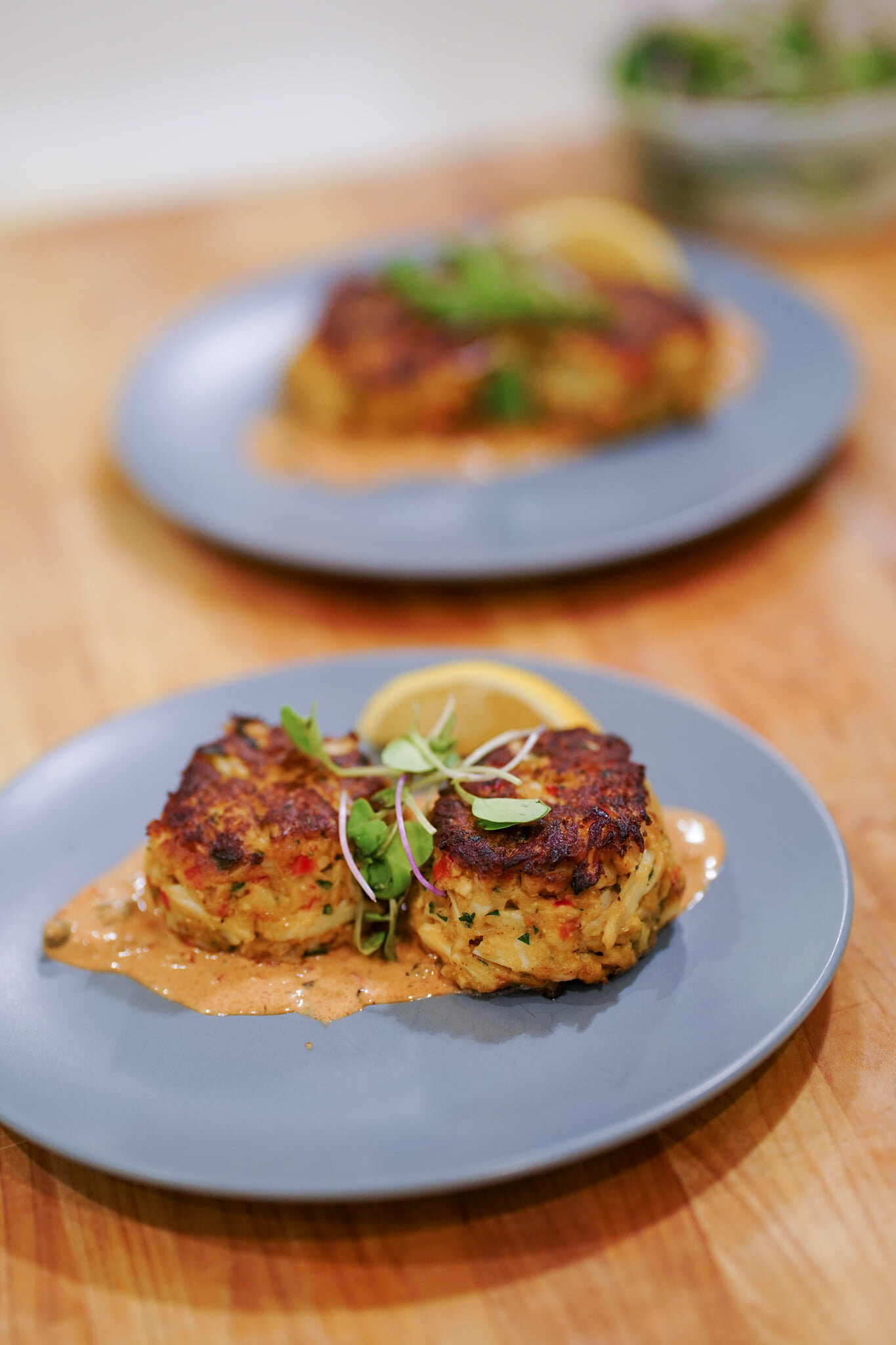 How do you thicken crab cakes?