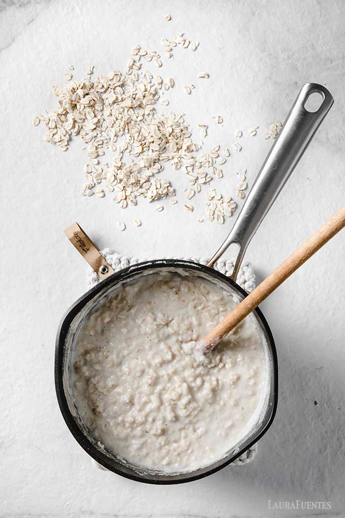 How do you thicken oatmeal quickly?