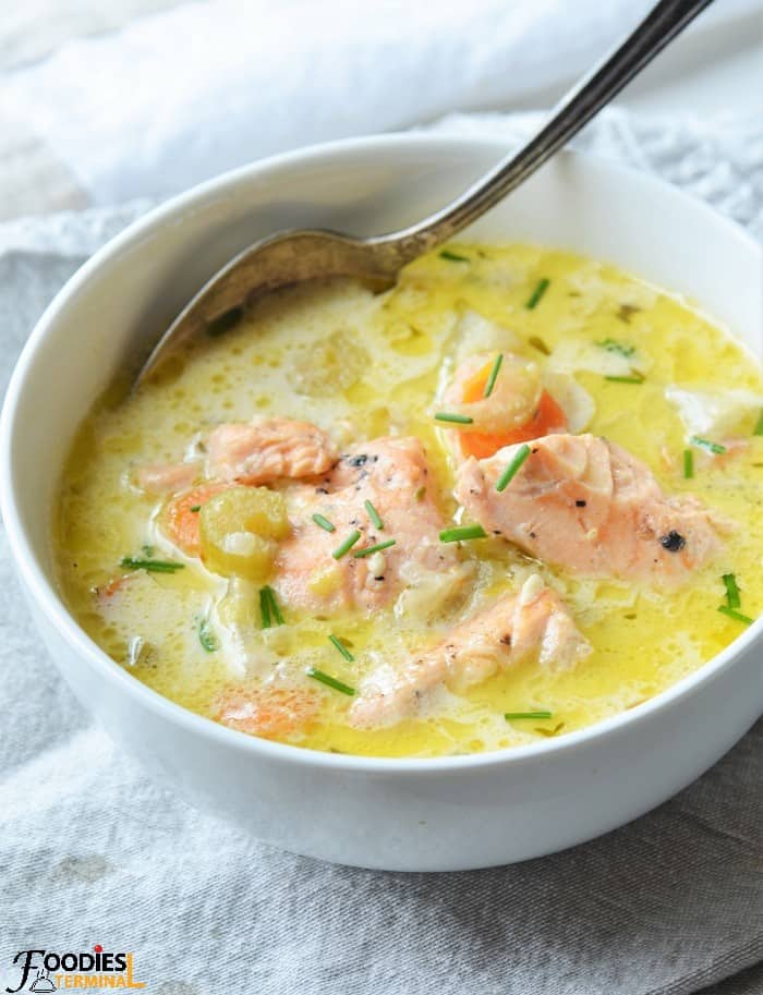 How do you thicken salmon chowder?