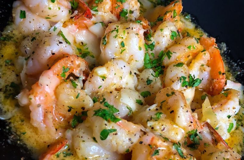 How do you thicken shrimp scampi sauce?