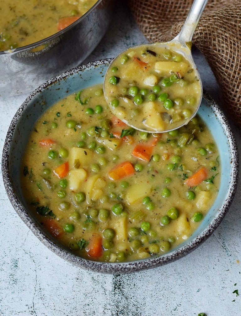 How do you thicken soup with peas and potatoes?