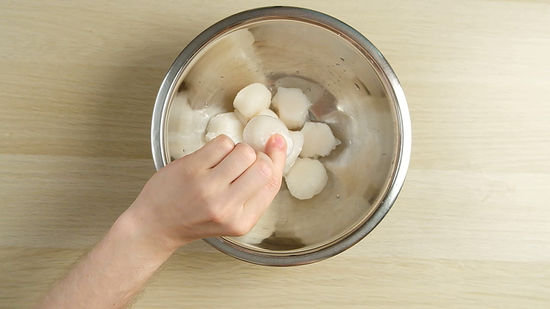 How do you unfreeze scallops?