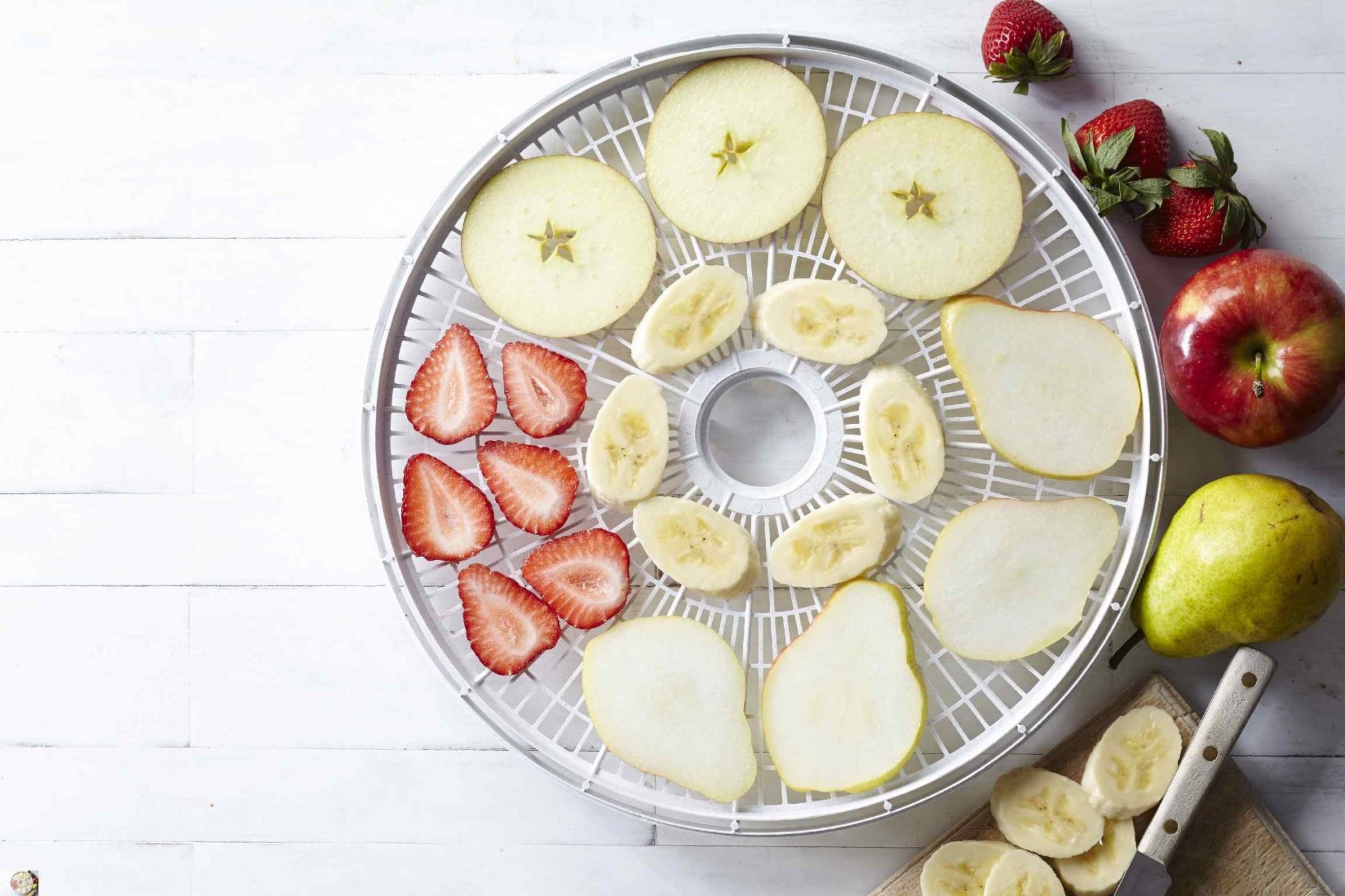 How do you use a food drying tray?