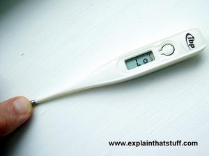 How does a digital thermometer work?