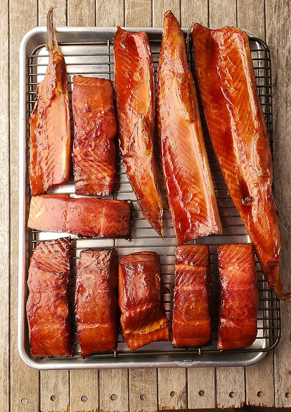 How is smoked salmon smoked?