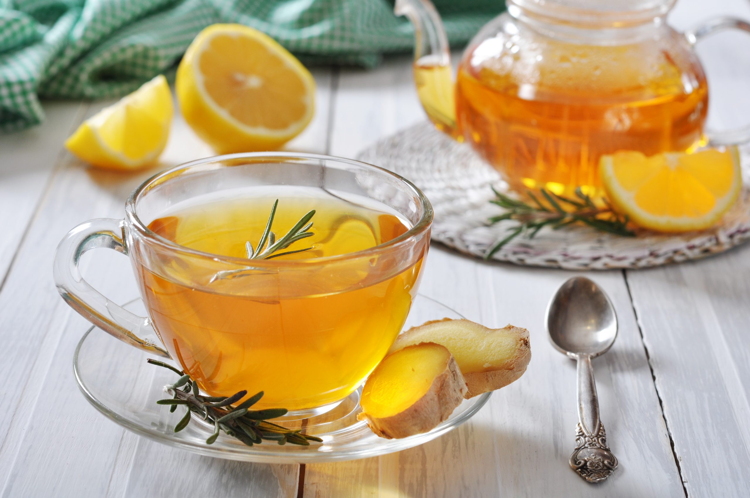 How long after eating should you drink detox tea?