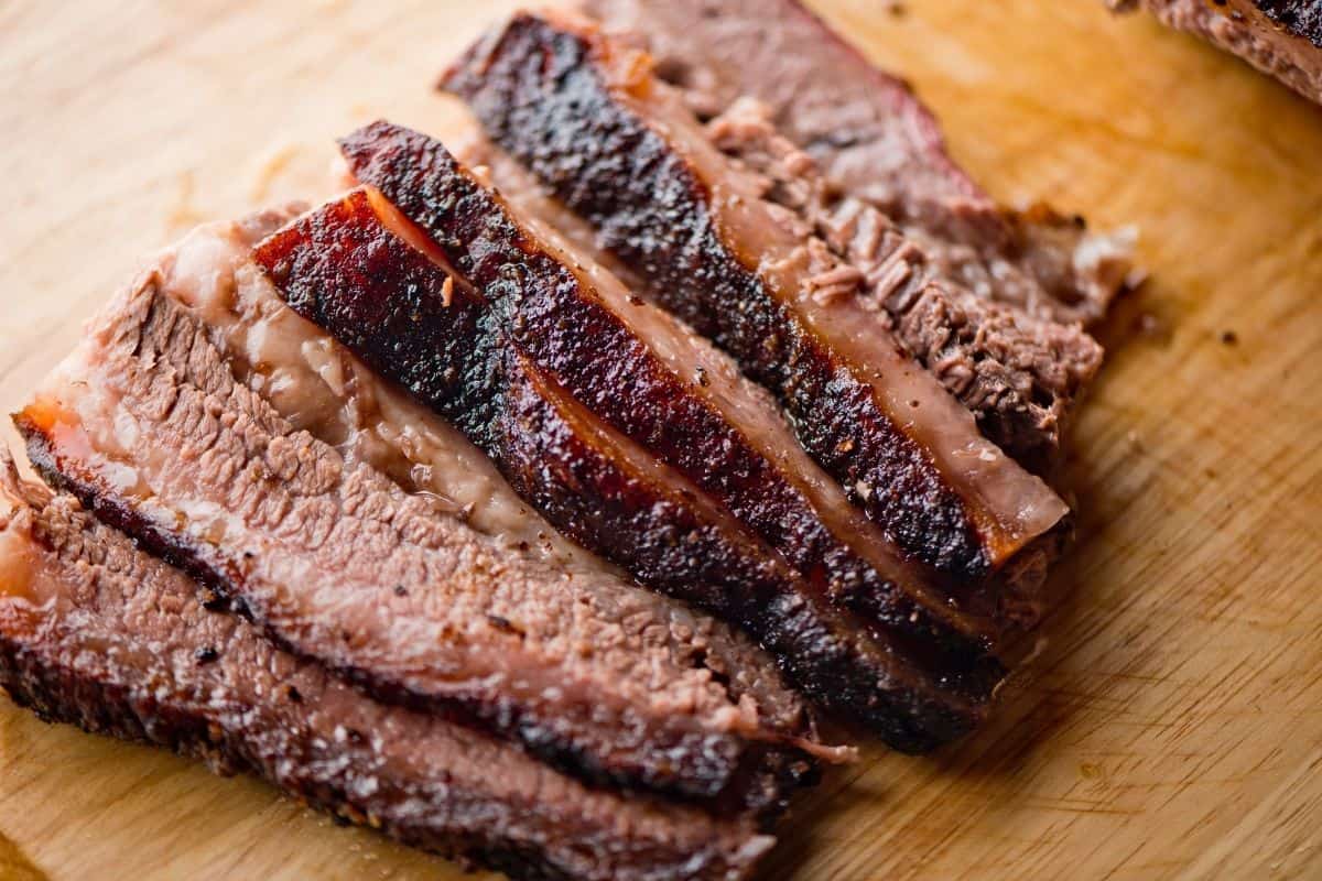 How long can I keep brisket warm in the oven?