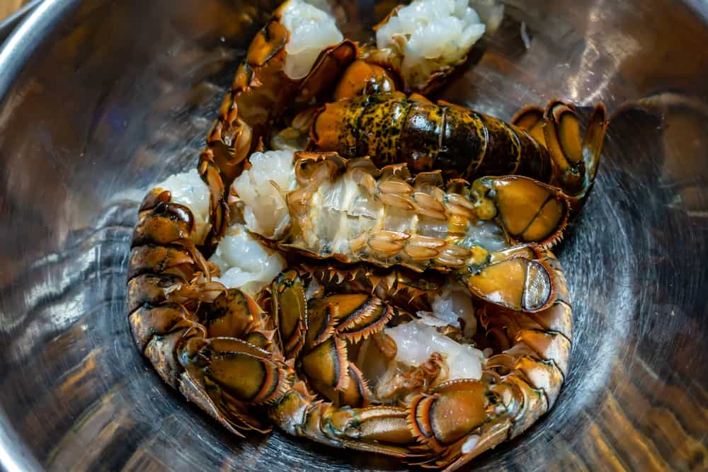 How long can lobster tails stay in fridge after thawing?