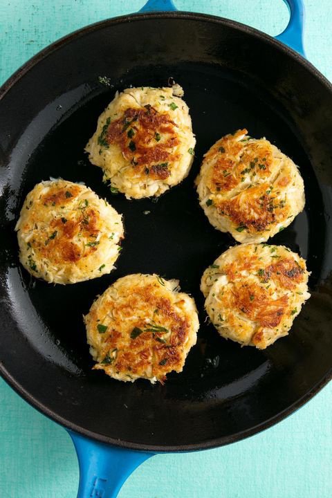 How long can uncooked crab cakes stay in the fridge?