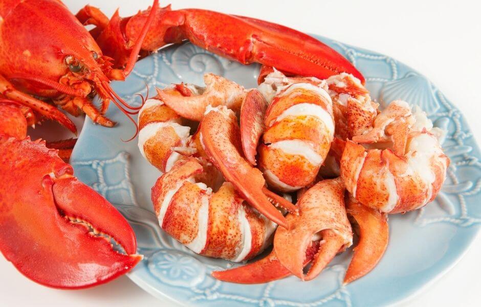 How long can you freeze cooked lobster in the shell?