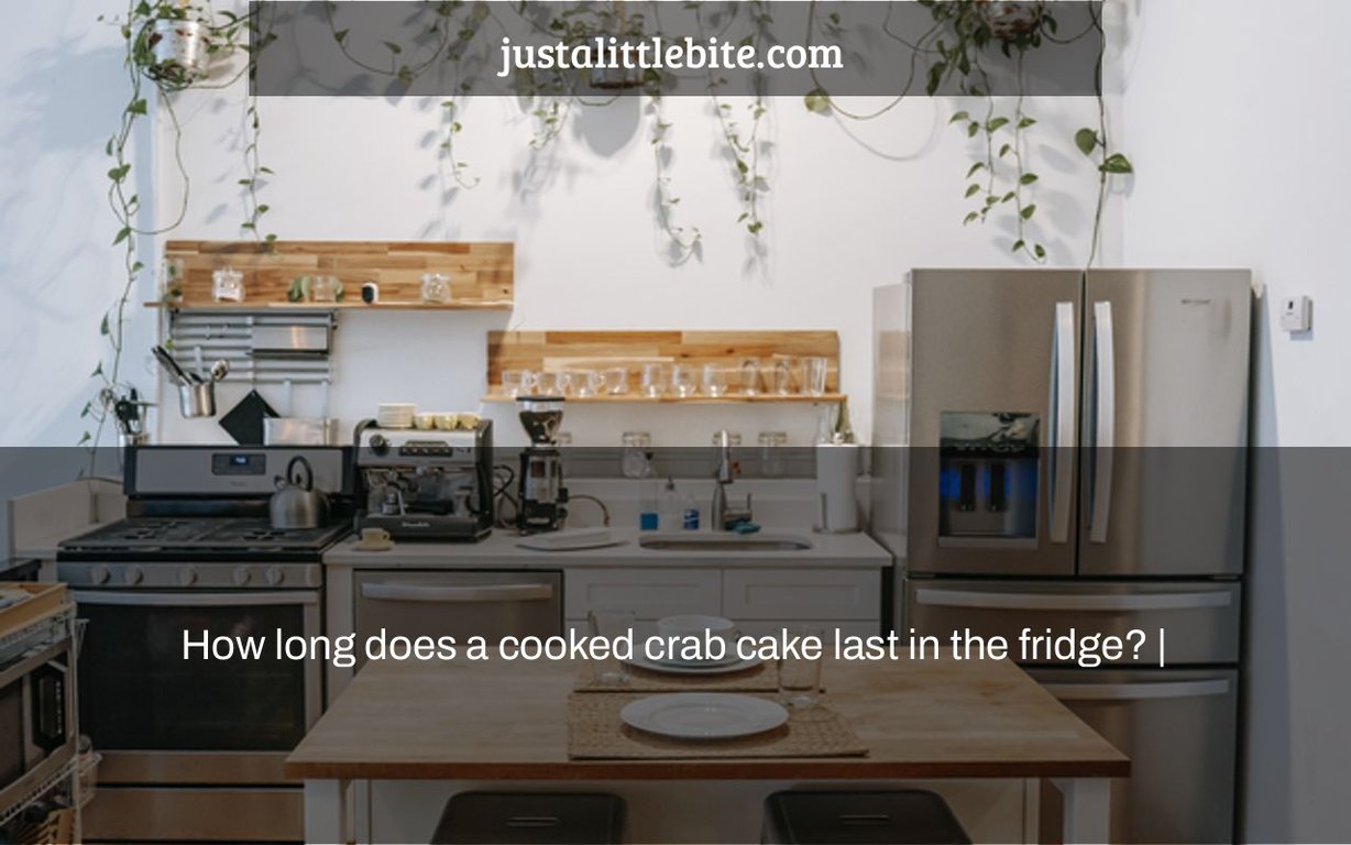 How long can you keep uncooked crab cakes in refrigerator?