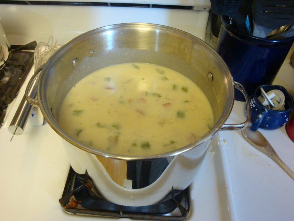 How long can you leave soup sitting on the stove?