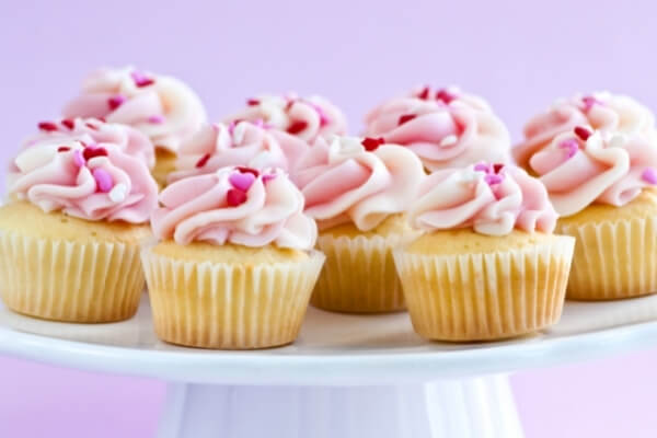 How long do cupcakes last after baking?