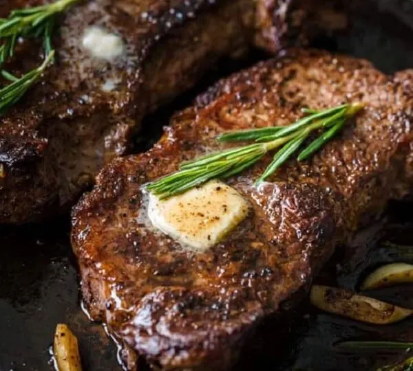 How long do you bake a steak at 350 for medium-rare?