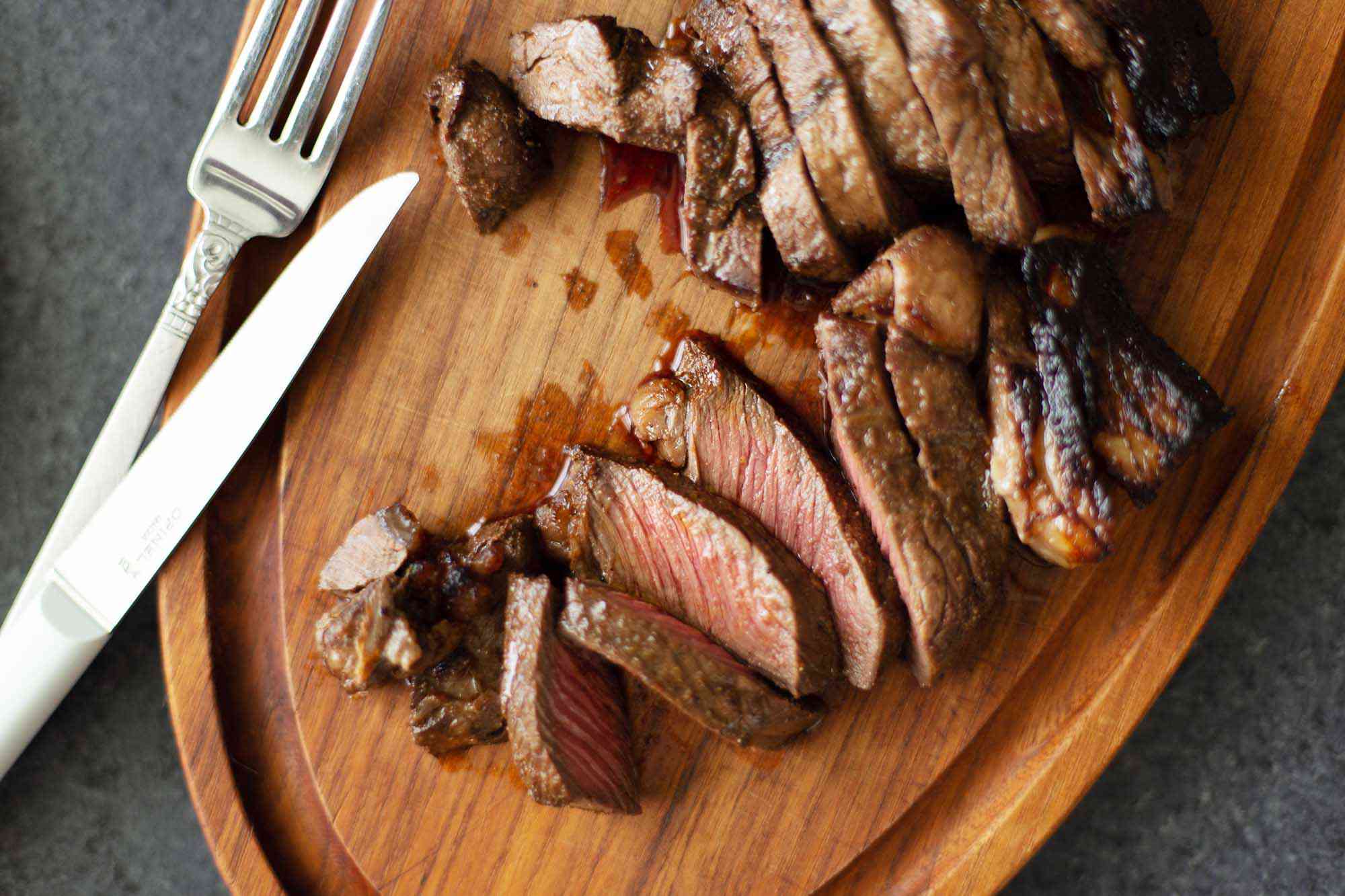 How long do you broil a steak in the oven for medium-rare?