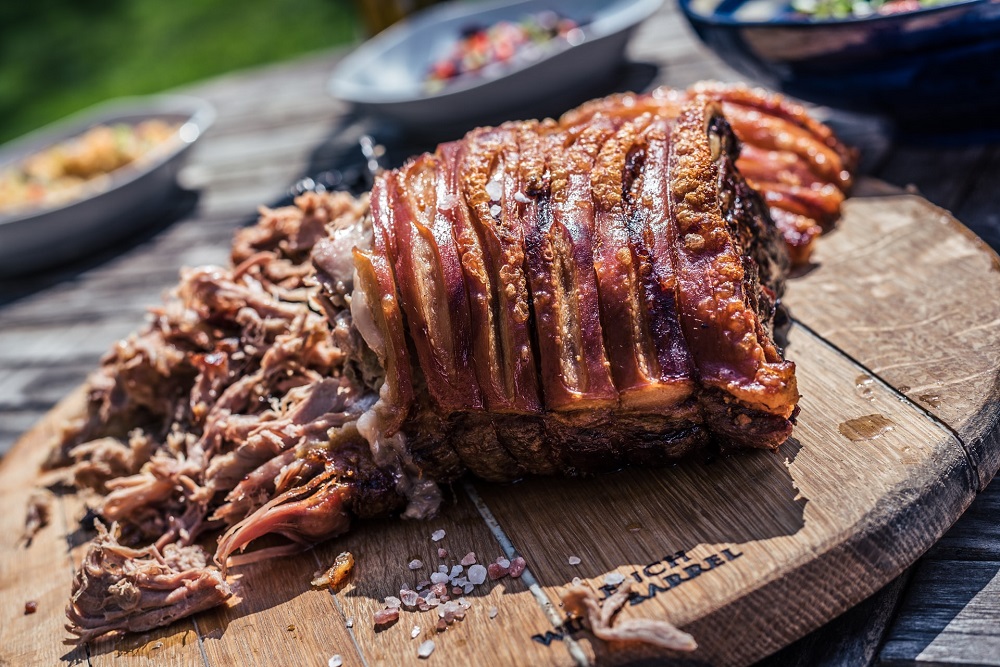 How long do you cook a 10 lb pork shoulder at 250 degrees?