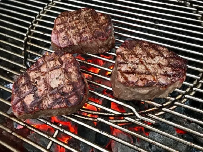 How long do you cook a 2 inch tenderloin on the grill?