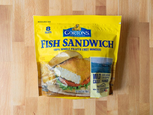 How long do you cook Gorton's fish sandwich fillets in an air fryer?