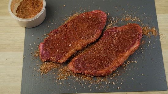 How long do you leave dry rub on steak?