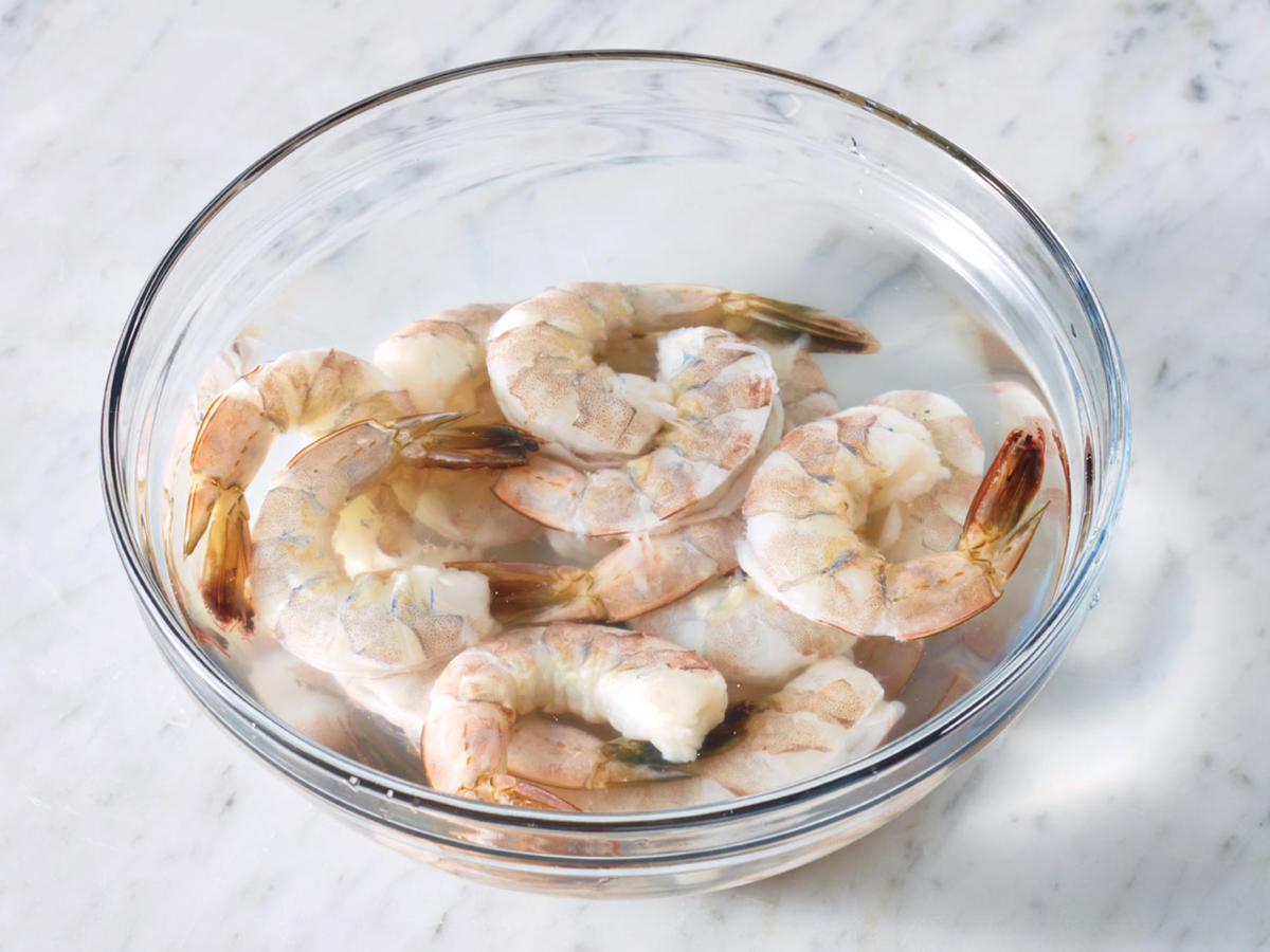 How long do you soak shrimp?