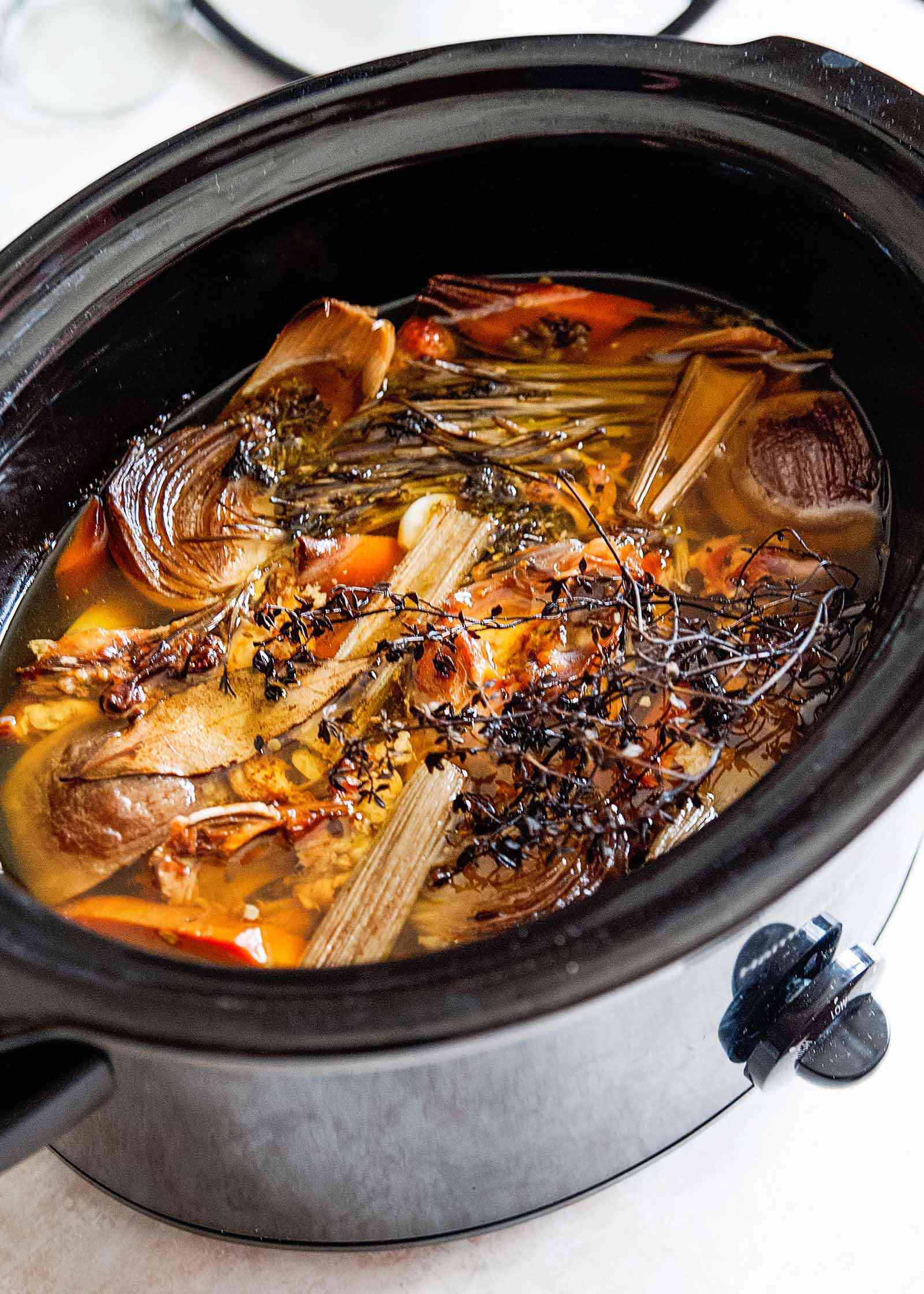 How long does chicken stock last in a slow cooker?