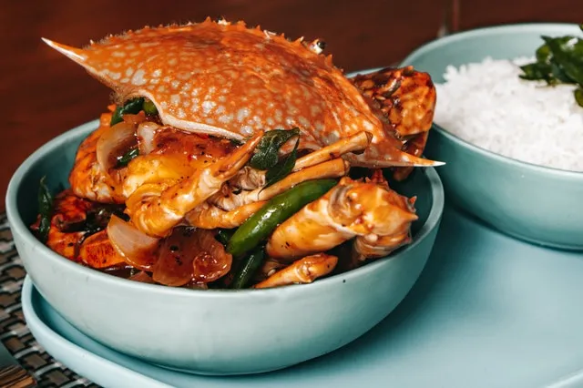 How long does Dungeness crab last in fridge?
