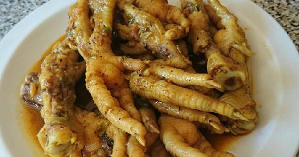 How long does it take chicken feet to cook?