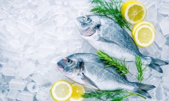 How long does it take for frozen fish to spoil?