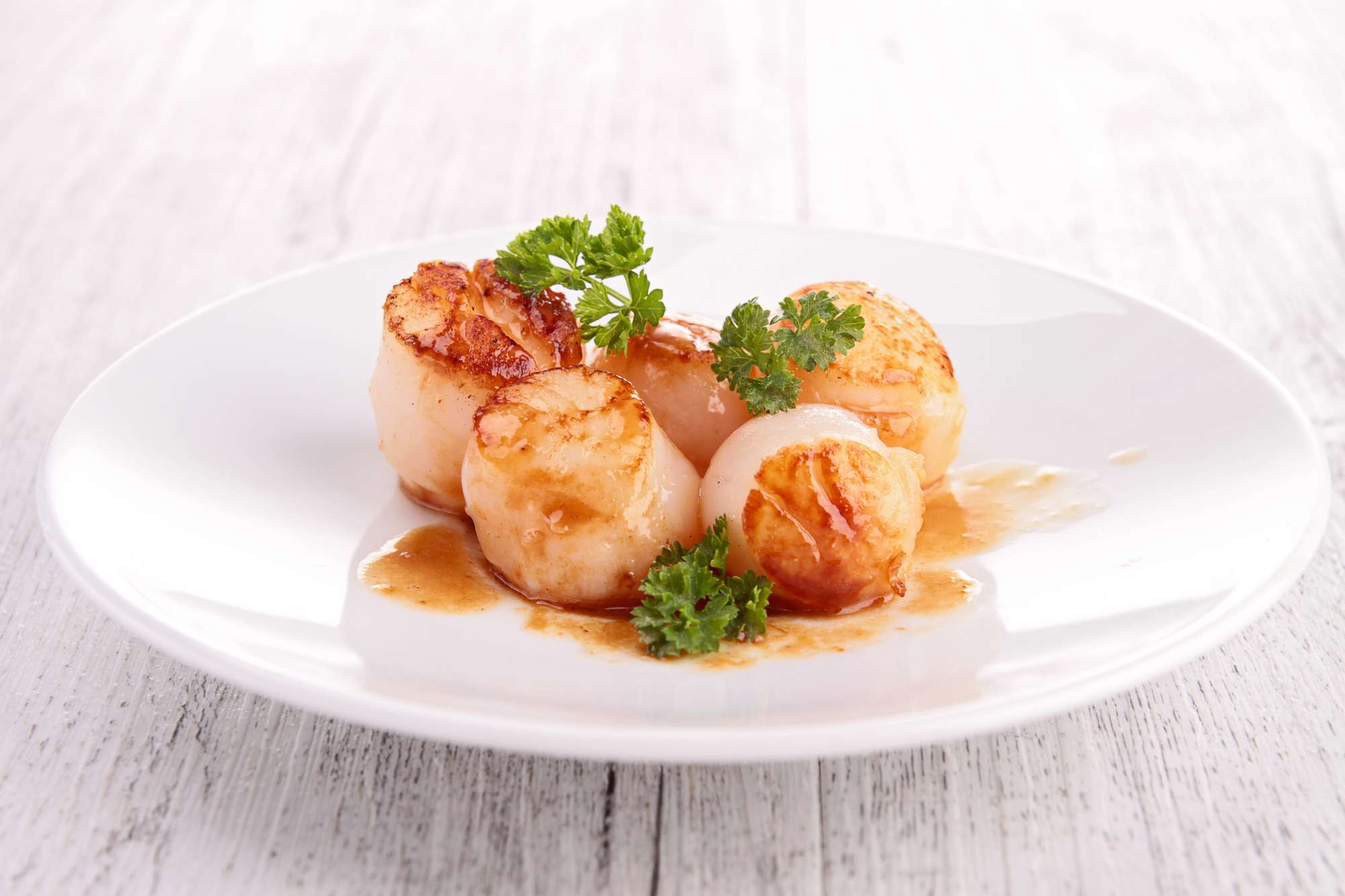 How long does it take for scallops to go bad after eating?