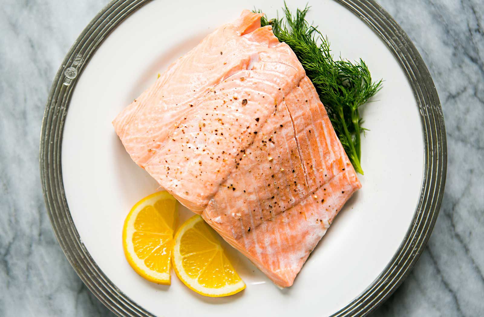 How long does it take to boil salmon (and why)?