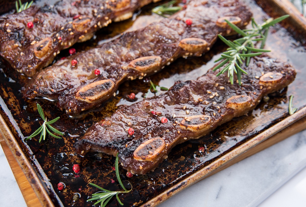 How long does it take to cook beef short ribs at 350 degrees?