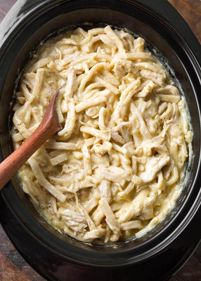 How long does it take to cook noodles in a slow cooker?