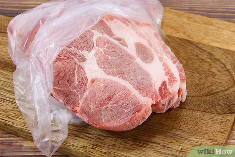 How long does it take to defrost a 1 lb steak in microwave?