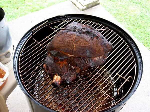 How long does it take to smoke a pork shoulder at 225?