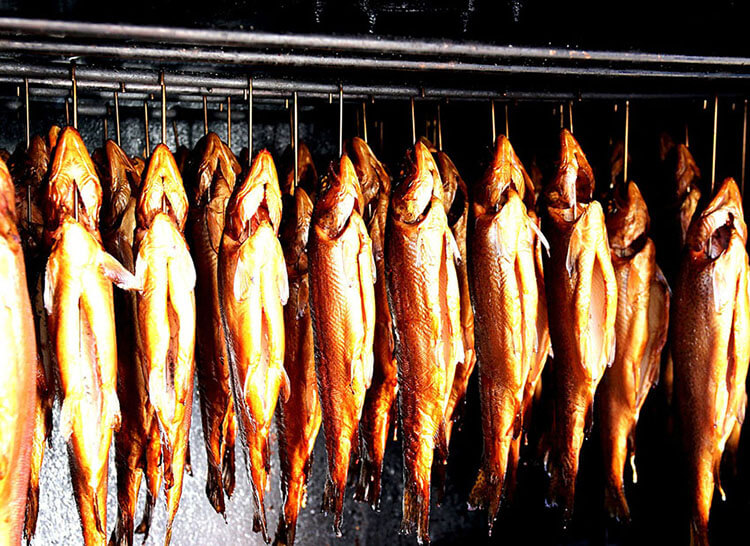 How long does smoked fish last alone?