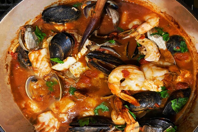 How long is leftover cioppino good for?