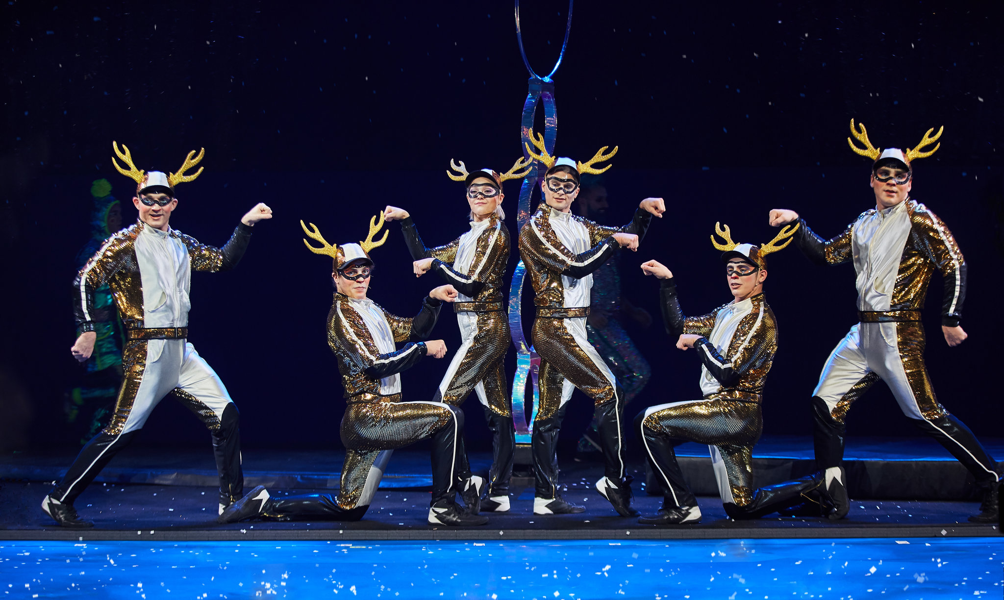 How long is the Christmas Cirque du Soleil show?