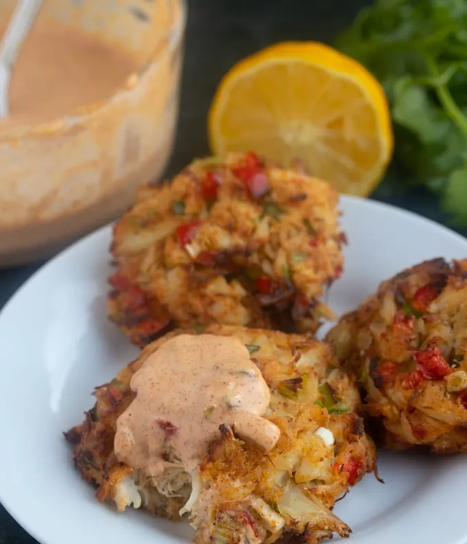 How long to cook crab cake rolls in air fryer?