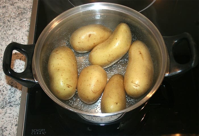 How long to cook potatoes so they don't fall apart?